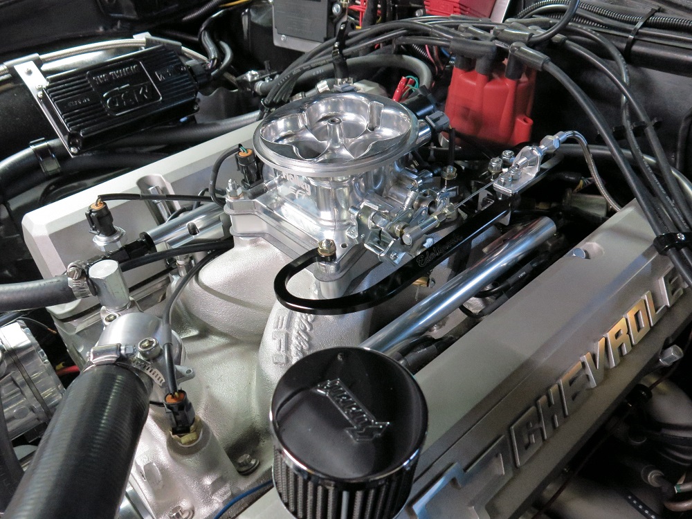 Holley 4150 throttle body on Pro Flo 4 | Team Chevelle